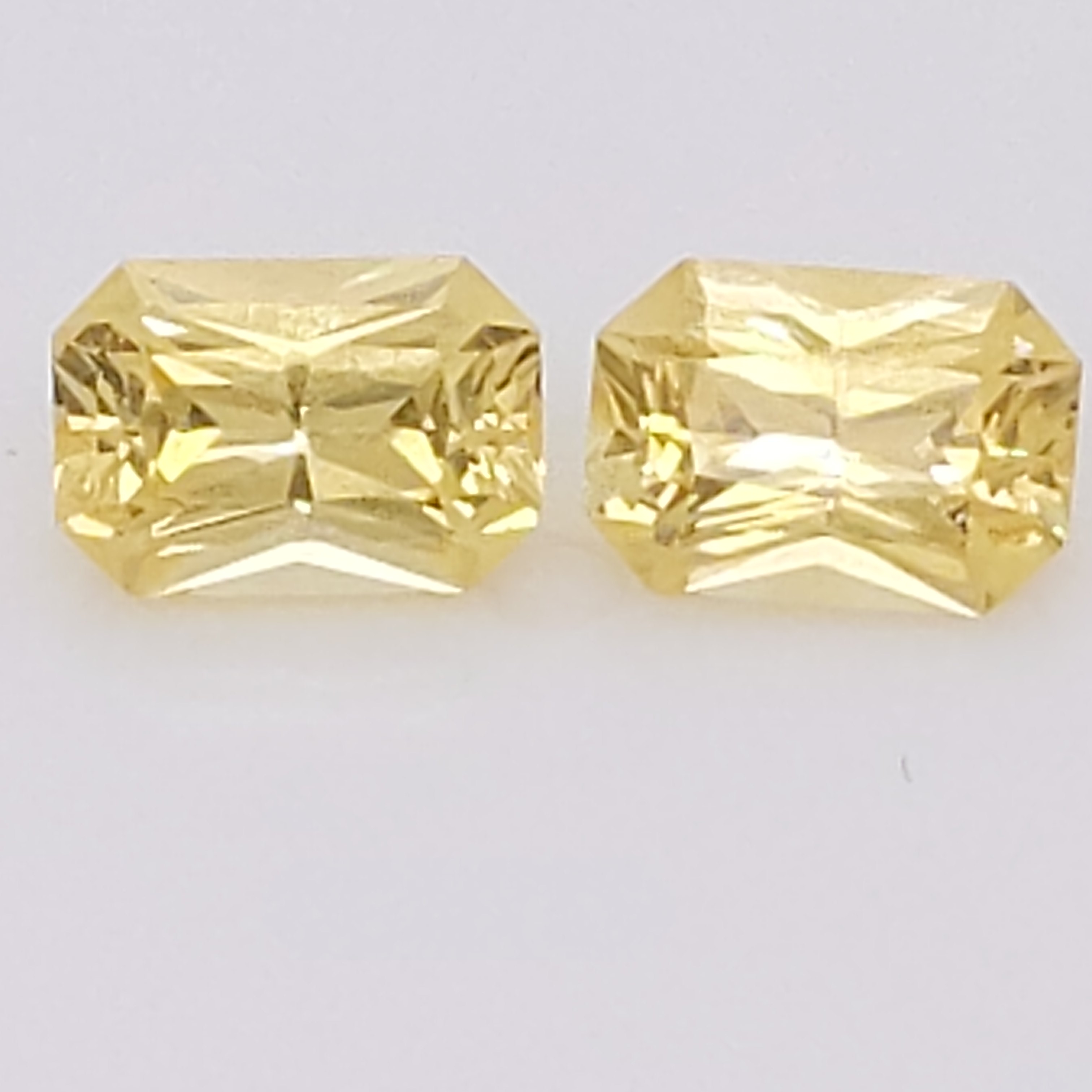 Sri Lanka Sapphire Yellow Emerald Radiant Cut Matched Pair 6.5x4.5mm 1. ...