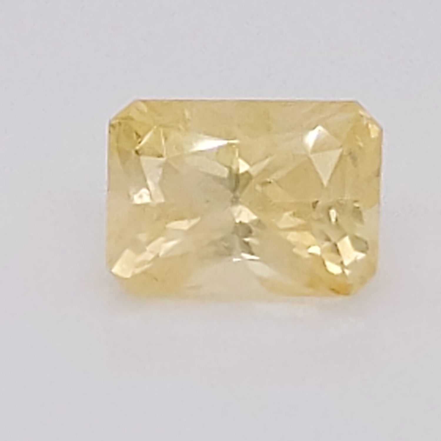 CGL Cerified Yellow Emerald Cut Sapphire 2.44 Carats 8.57x6.17x4.89mm ...